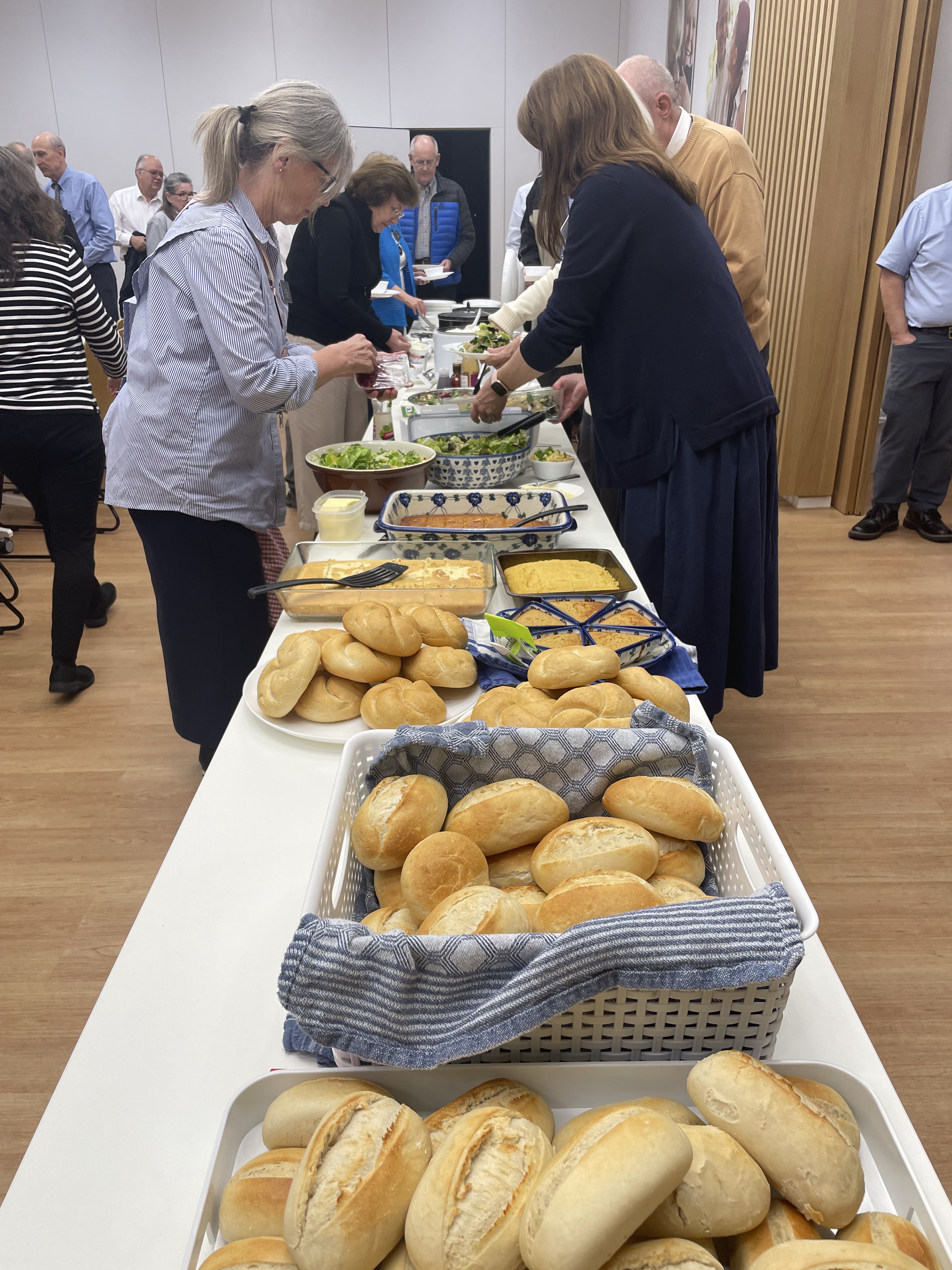 A Chili and Cornbread Potluck and Halloween in the Hall – Our Frankfurt ...